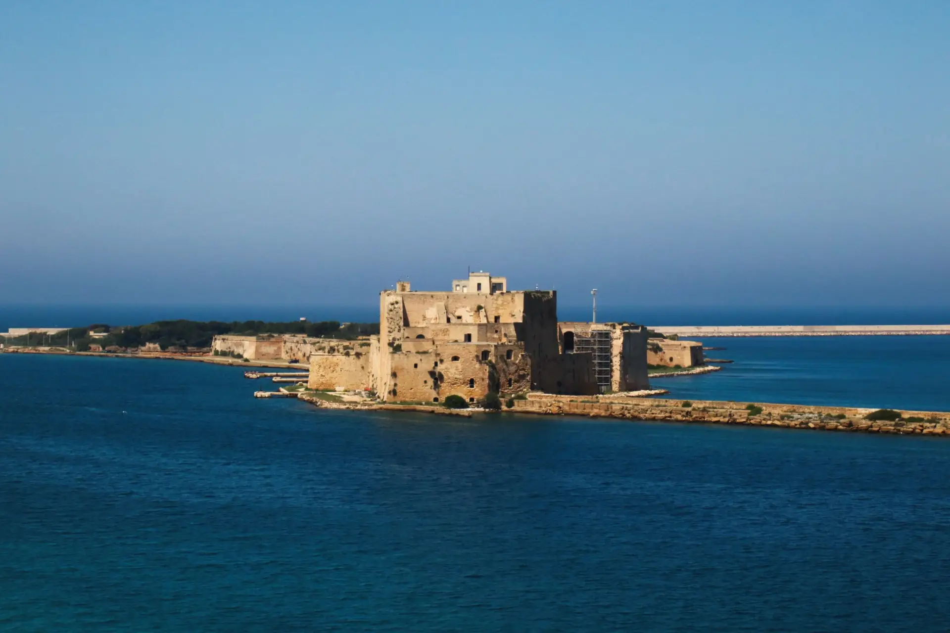 7 Captivating Reasons to Visit Brindisi - Uncover the Charm of this ...